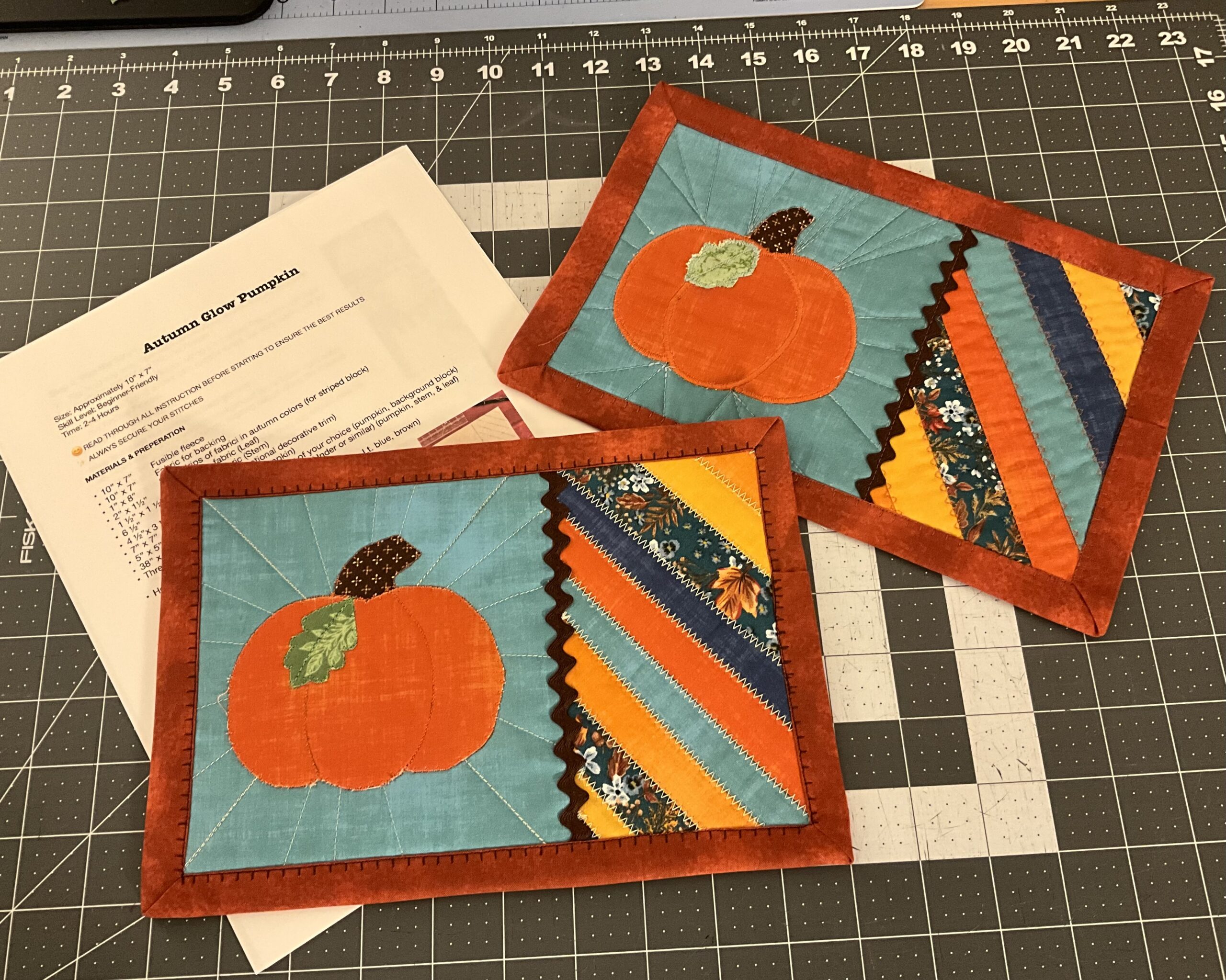 Autumn Glow Pumpkin Mug-Rug – homespunbydani.com